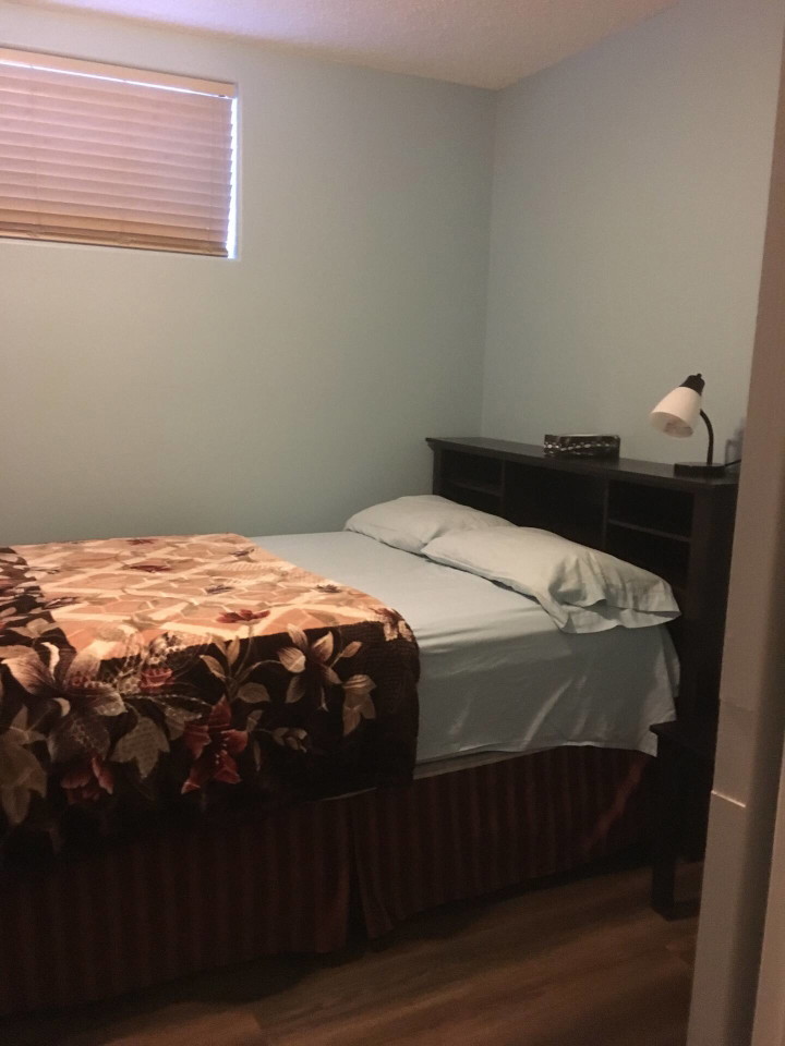 New Abasand Basement Suite Fully Furnished 3 Rooms - Fort McMurray