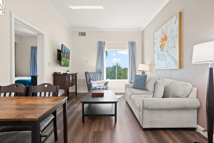 Sleeps 6 Disney Suite | New Beds+ac, Pool, Shuttle - Orlando