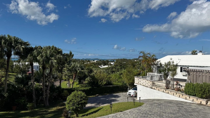 Shangri-la - Bermuda