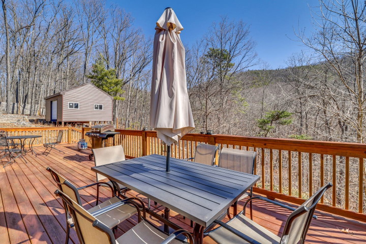 Pet-friendly Shenandoah Cabin W/ Fire Pit & Grill! - Stanley, VA