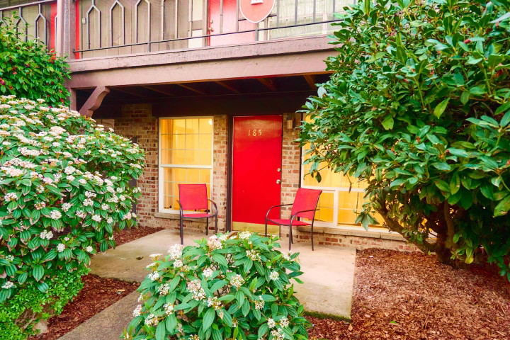 Cozy Condo W/king Bed Near Seatac Airport - レントン, WA