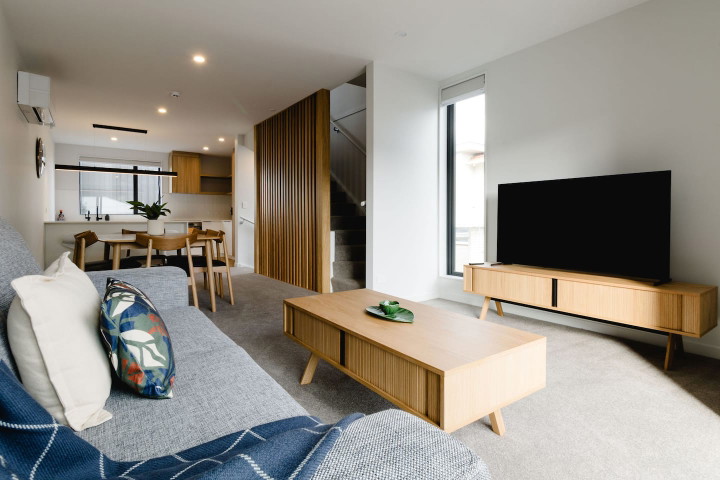 Luxe 3br Townhouse | 2bath + Private Garage In Cbd - Wellington