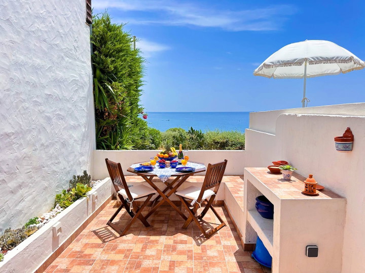 Charmingalgarvianoceanfront Townhouse By Becherish - Albufeira