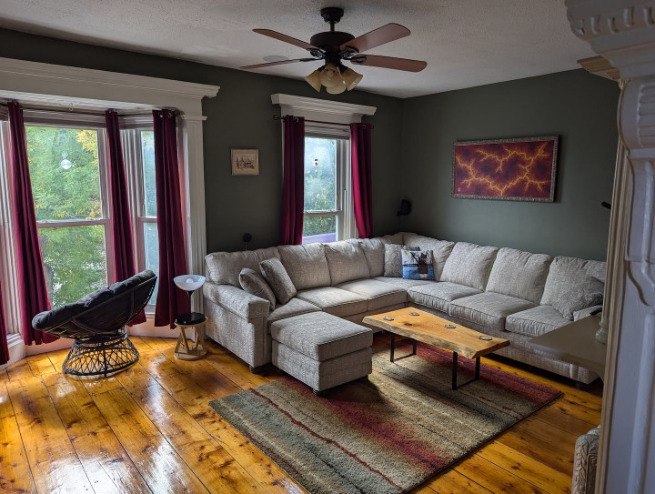 California King Bed On Fabulous Federal Hill! - Rhode Island