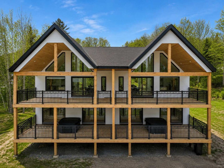 Spa - Rivière - Salle De Jeux | Le Boréal - Mont-Tremblant