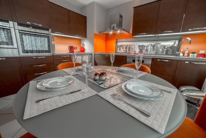 110 M2 Apartment, 2 Parking Spaces, High-end - Strasbourg