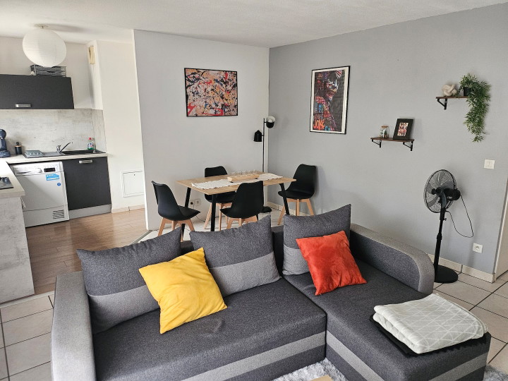 Appartement Charmant à Cenon - Cenon