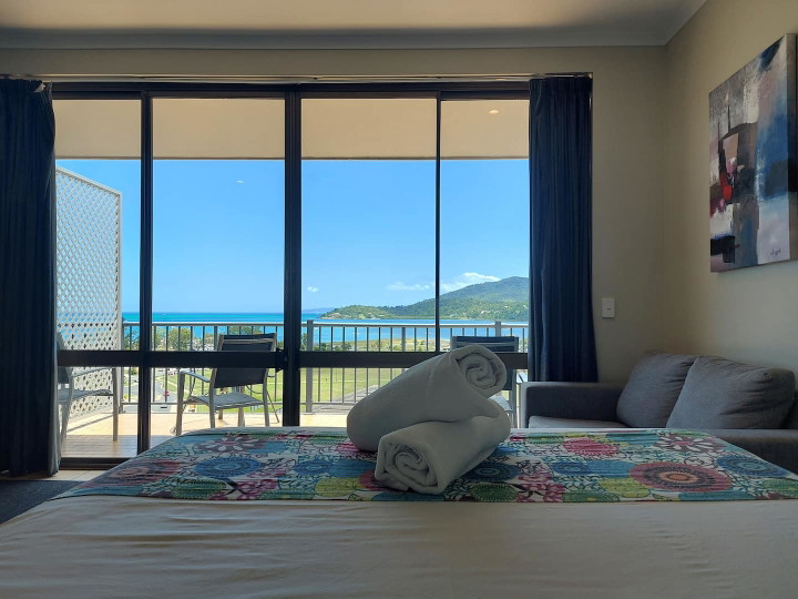 Seaview * Walk To Town * Studio Apartment - Airlie Beach