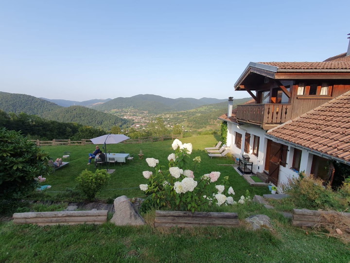 Luxury Mountain Chalet: Le Hangy . - Bussang