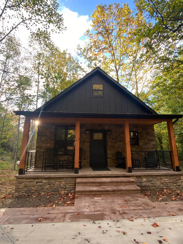 Walnut Cove Cabin Lakeside Recreation & Relaxation - Summersville, WV