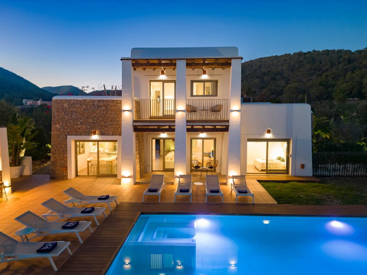 Villa In Ibiza Town Sleeps 12 - Ibiza