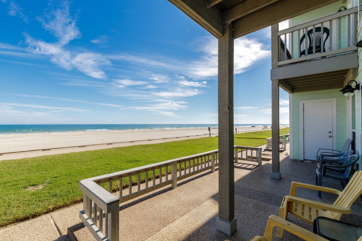 Beachfront Escape | Ocean Views, Heated Pool & Hot Tub - Corpus Christi, TX