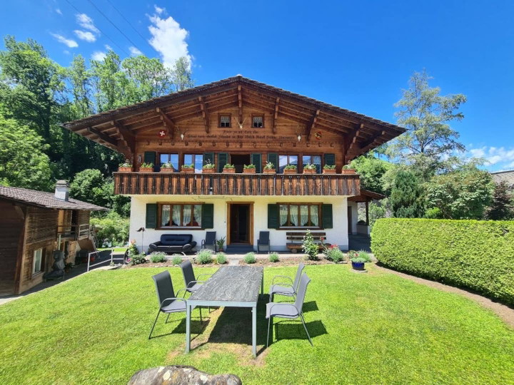 2.5 Zimmer Ferienwohnung Mit Tollem Alpenpanorama - Frutigen