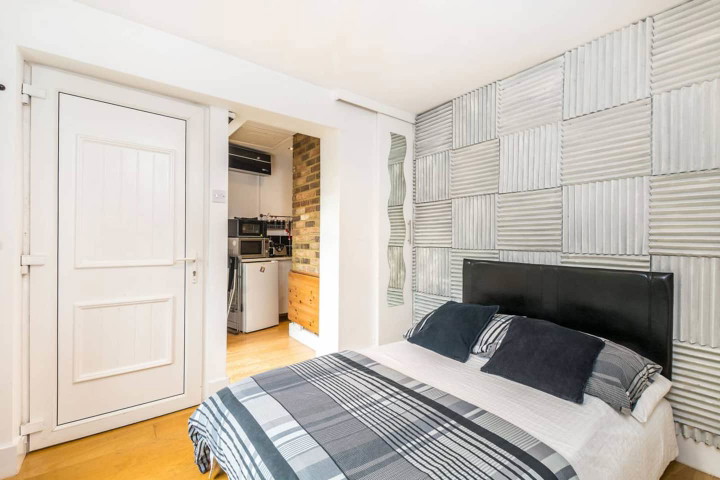 Patio Apartment In London (Twickenham) - Twickenham