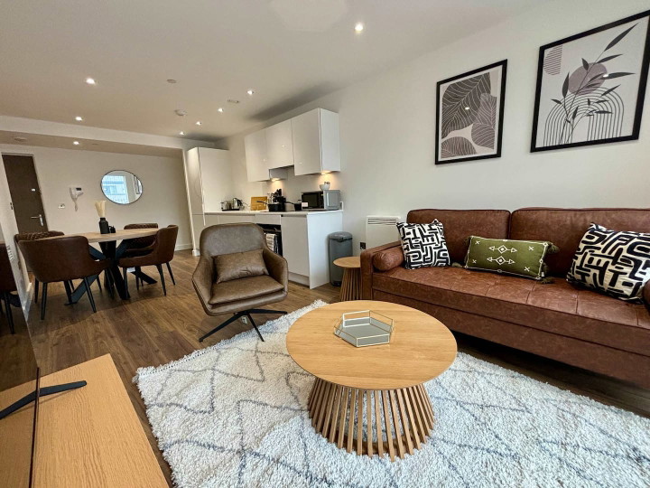 Stylish 2br Apt Bracknell | Near Ascot - Bracknell