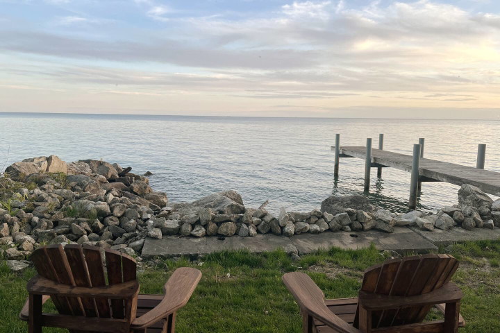 Loft Escape Apartment Onsite Beach Dock Waterfront - Amherstburg