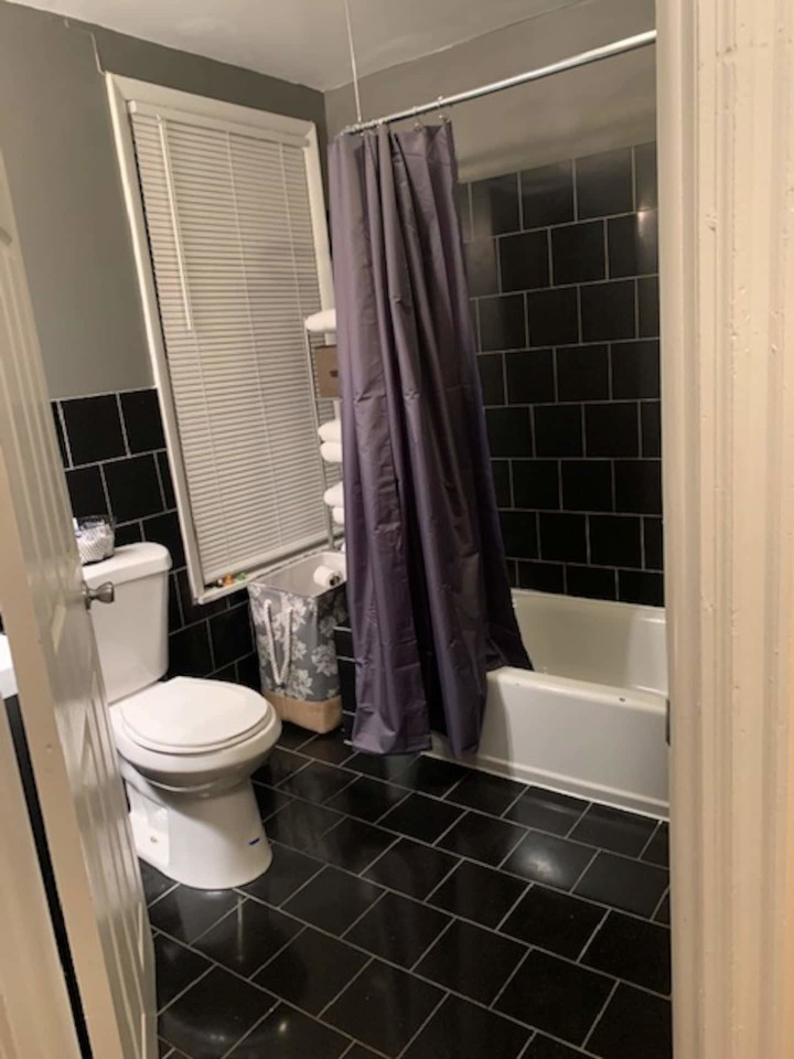 Entire Townhome In Convenient Historic District - Wilmington, DE