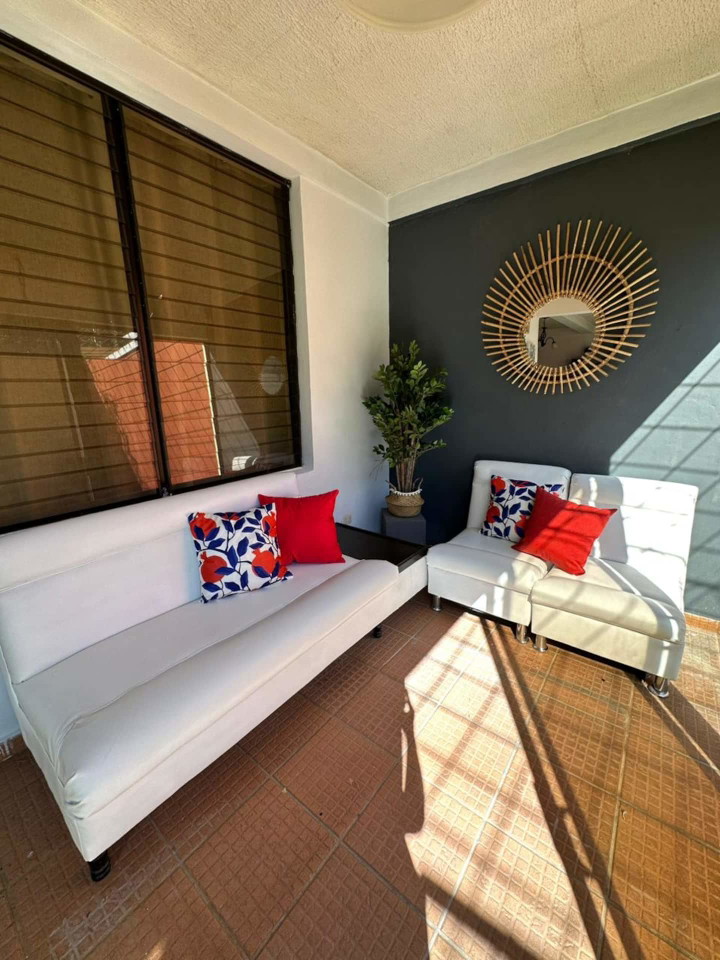 Nice, Private, And Cozy House - Santa Ana