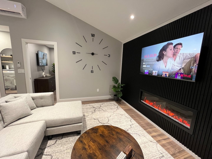 St Anne Spas Nearby Secluded Modern Getaway - Cobourg