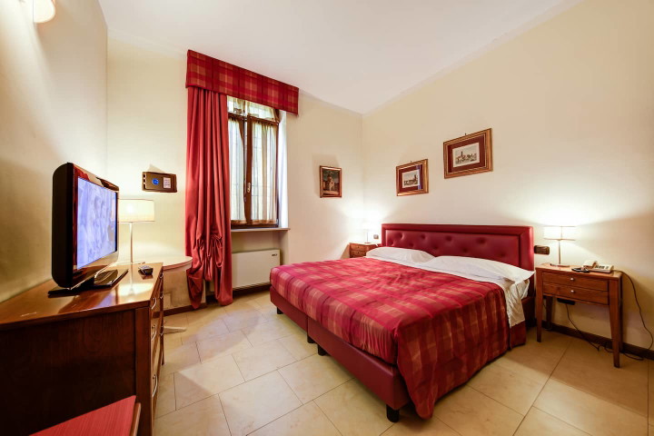 Verona Apartment In The Center - Verona