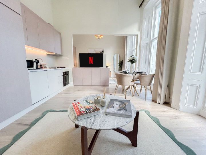 Stylish Apartment In Prime Central London - London, UK