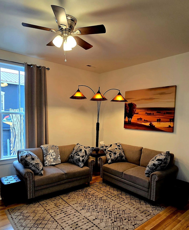 Downtown Apt 3  2br  Near Park & River  Private - Front Royal, VA