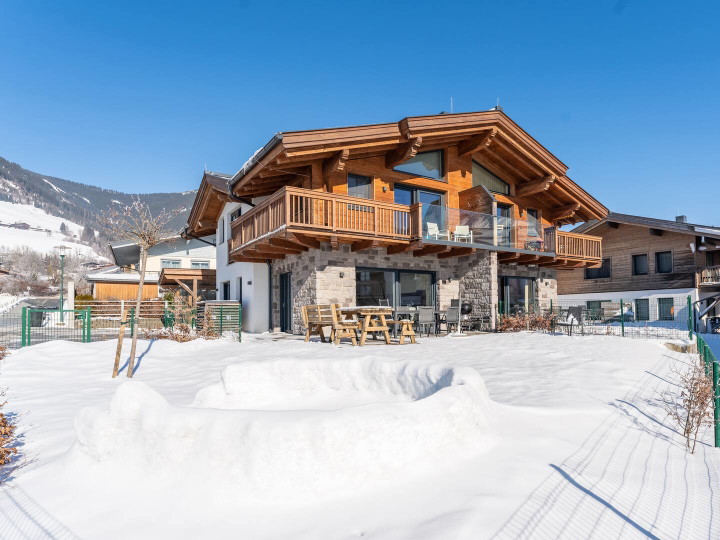Spacious Cottage With Private Wellness Area - Saalbach-Hinterglemm