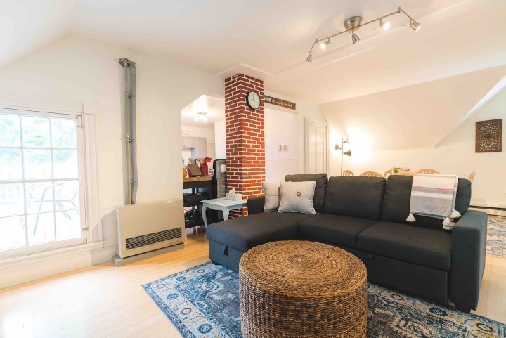 Cozy Second Floor Apartment, On Back Cove. - Portland, ME