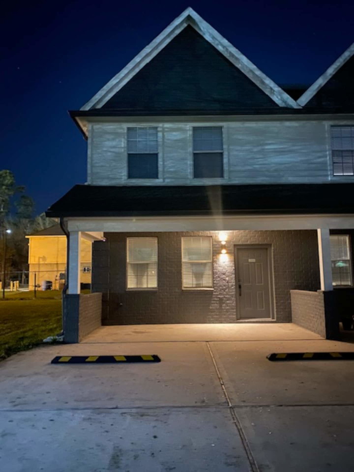 2 Bdrm Suite - Great Location -B - Houston George Bush Airport (IAH)