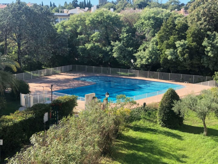 Très Joli Studio Avec Piscine Au Coeur Du Village - Saint-Tropez