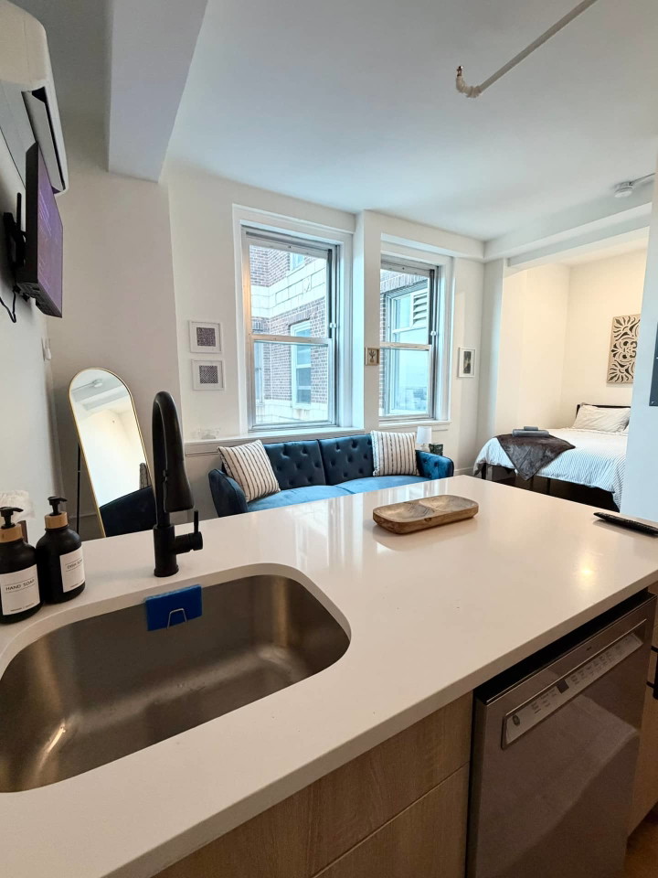 Luxury Studio Near Yale | Gym, W/d & Fast Wifi - New Haven, CT