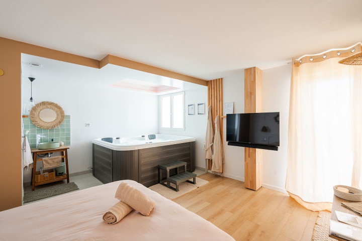 La Parenthèse Avec Jacuzzi Privé & Climatisation - Angers