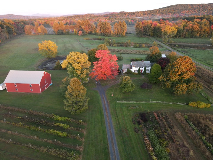 Charming Farmhouse - Greenwich, NY