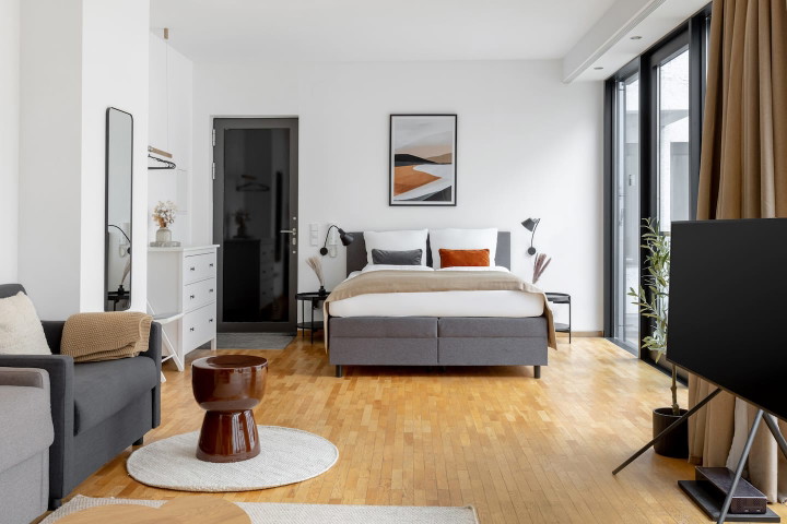 Global Living | Town Hall Square | Large Terrace - Augsburg