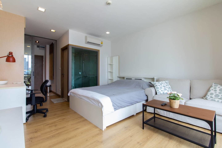 Studio Room In Cbd,10 Min Walk From Chongnonsi Bts - Thailand
