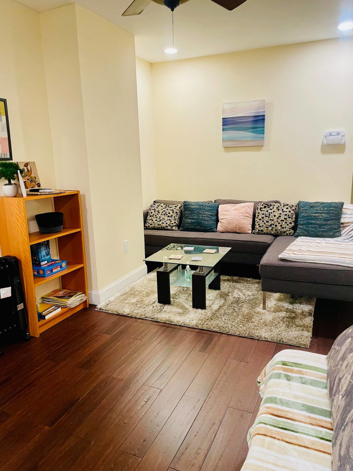 Cozy And Quaint 1-bedroom W/backyard - Chestnut Hill, PA