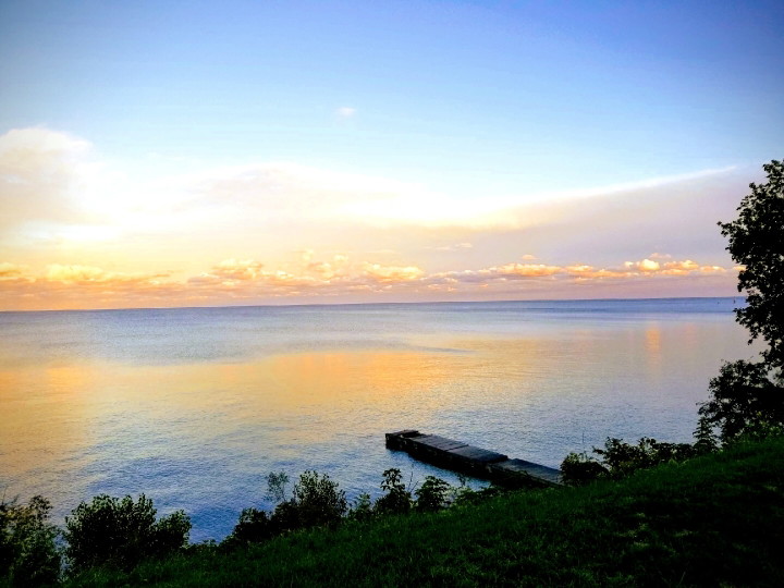 Lake Michigan Home With Gorgeous Views, Great Spot For Family Or Golf Retreat - Sheboygan, WI