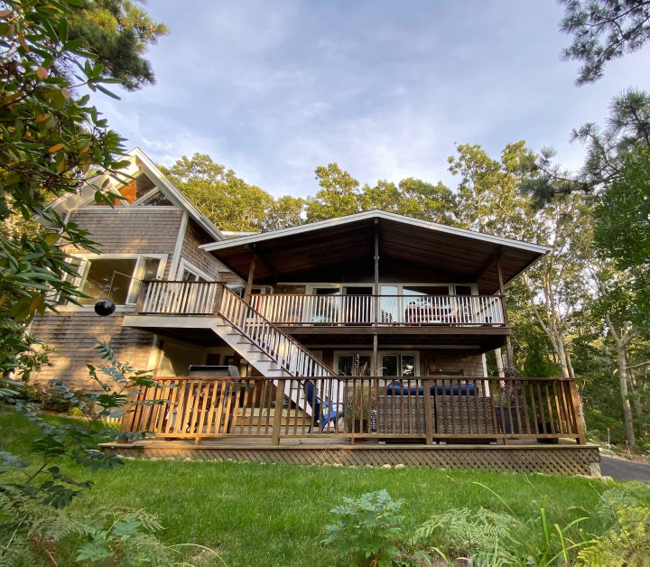 Mid-century Modern Home 5 Minute Walk To Beach - Woods Hole, MA