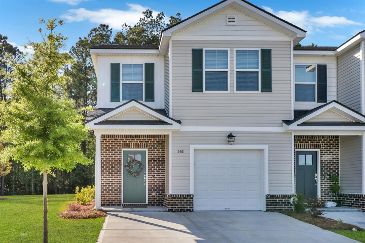 Modern Executive Townhouse - Pooler, GA