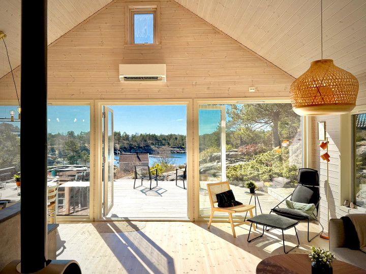 Coastal Cabin Surrounded By Nature In Søgne - Norway