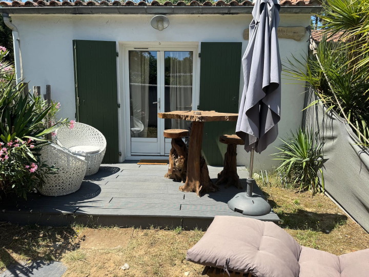 Nid Douillet Draps Serviet. Vélo Spa Sauna Piscine - Rivedoux-Plage