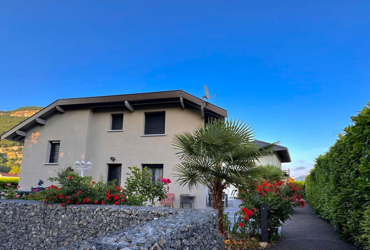 Maison Individuelle Avec 4 Chambres Et Terrasse - Rumilly