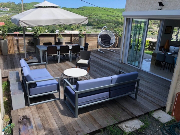 Villa Moderne F4+deck 60m² Au 4eme Km Vue Dégagée - Nouméa