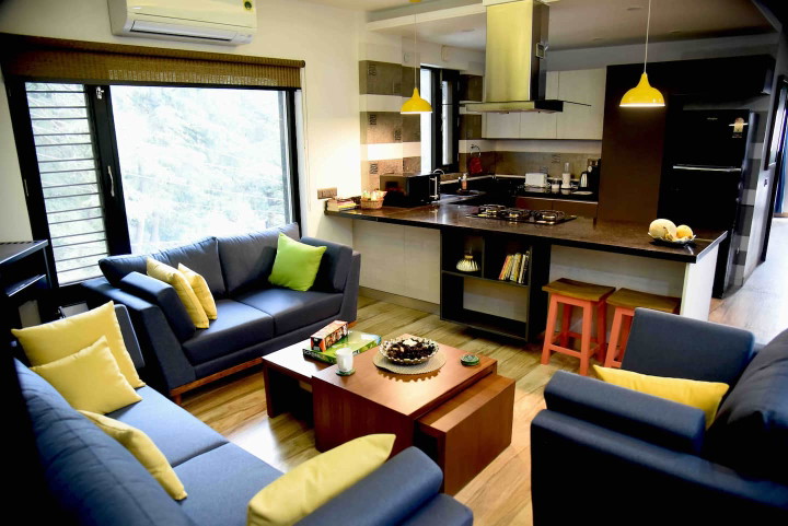 Central Heating, Ultra Luxury, Wow View, Parking - Shimla