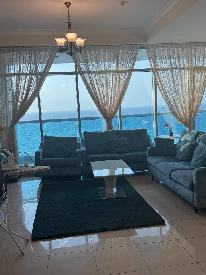 Luxurious Beach View 2br Apartment - Ajman