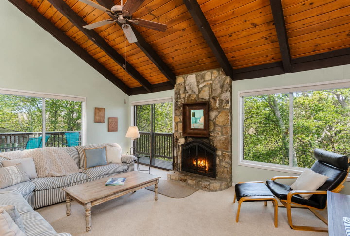 Massanutten Treetop Home Next To Resort Amenities - Harrisonburg, VA