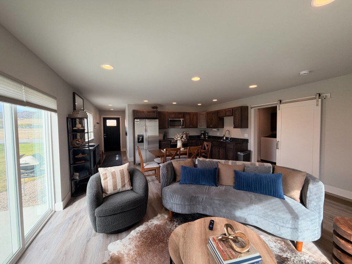 Modern Luxury | 3 Kings | Hunting & Flyfishing - Ennis, MT