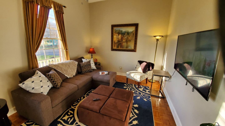 Corner Bungalow ⭐Downtown Charm⭐ - Georgia, GA