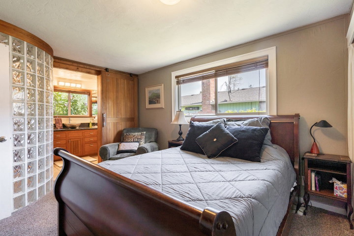 Cozy Apt Attached To House - Oregon