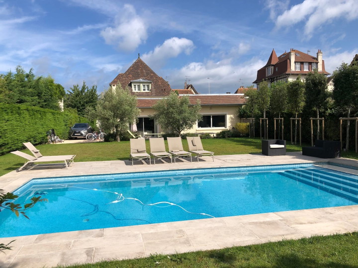 Maison Familiale Et Moderne Avec Piscine Chauffée - Calvados